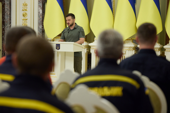 Zelenskyy takes part in awarding winners of Hero-Rescuer of the Year ...
