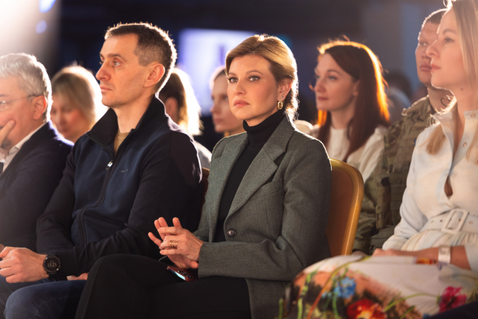 Перша леді Олена Зеленська відкрила форум «Філософія спроможності до Міжнародного дня людей з