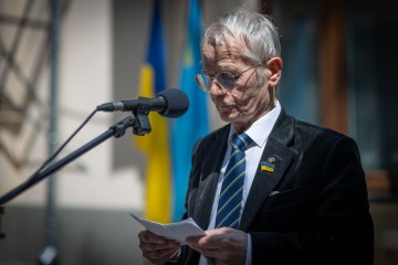 President's meeting with representatives of the Mejlis of the Crimean ...