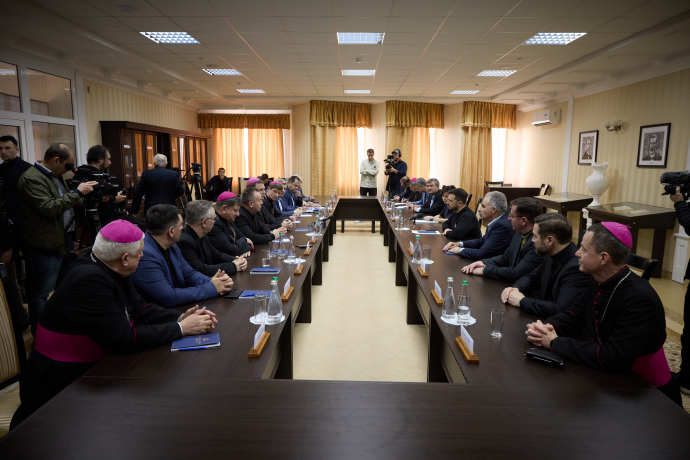 President at the meeting with representatives of Protestant and Roman ...